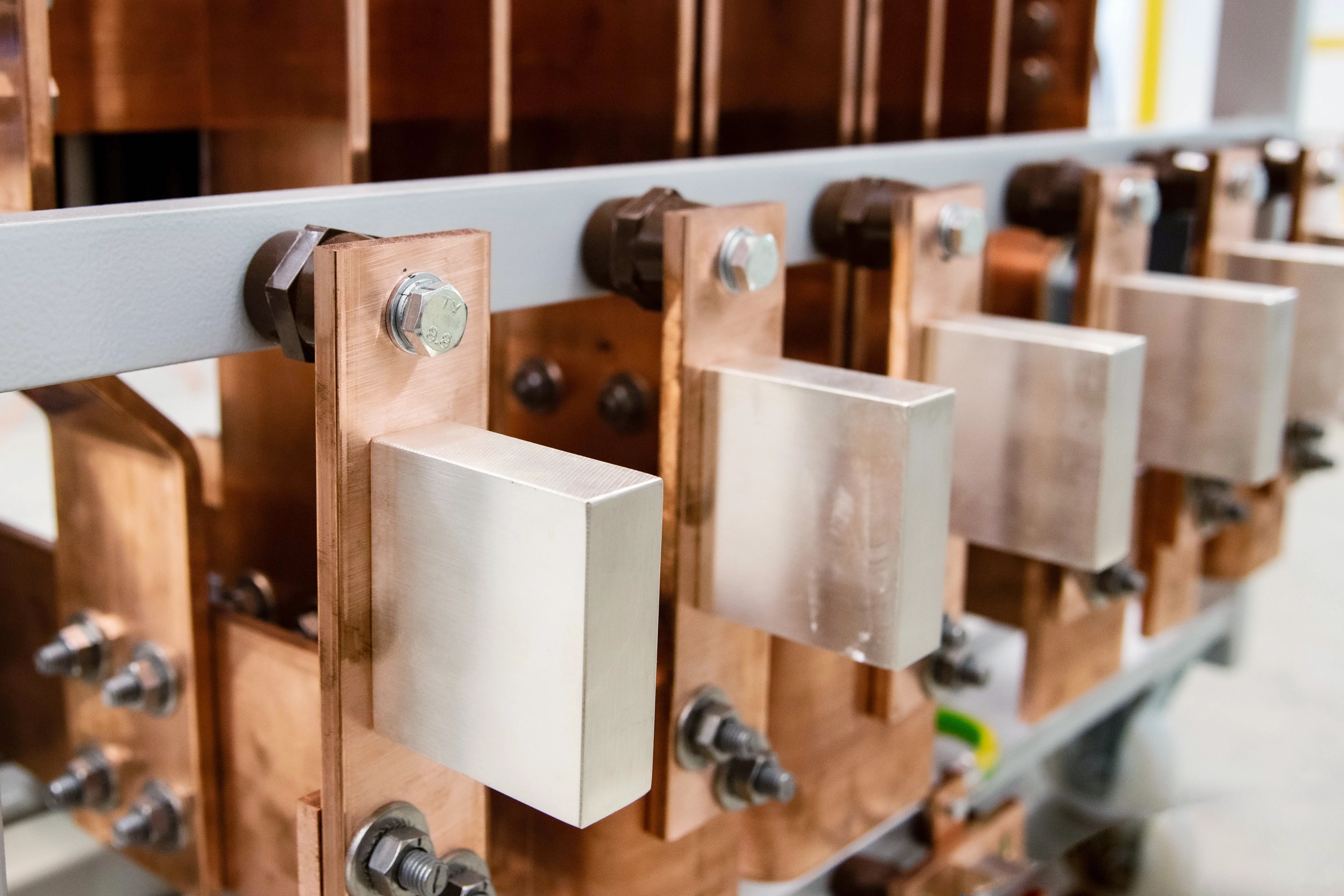 Products & Manufacturing - Elpro